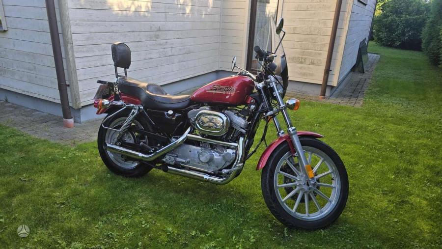 Red Harley-Davidson Sportster 1997 in Kaunas, with an engine capacity of 0.88 L and mileage of 64 thousand km for 3900 €, photo 1 on AUTOMOTO.COM.LV