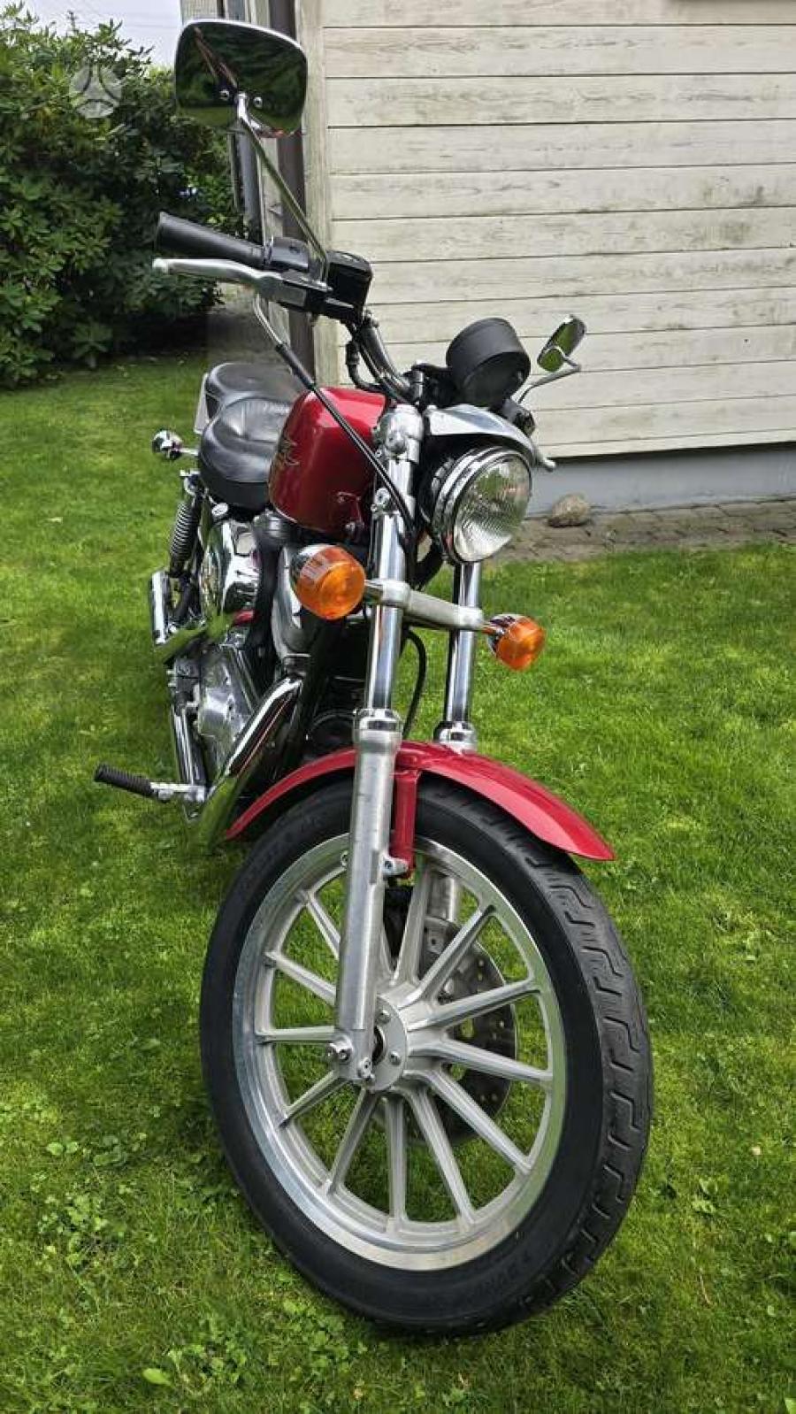 Red Harley-Davidson Sportster 1997 in Kaunas, with an engine capacity of 0.88 L and mileage of 64 thousand km for 3900 €, photo 19 on AUTOMOTO.COM.LV