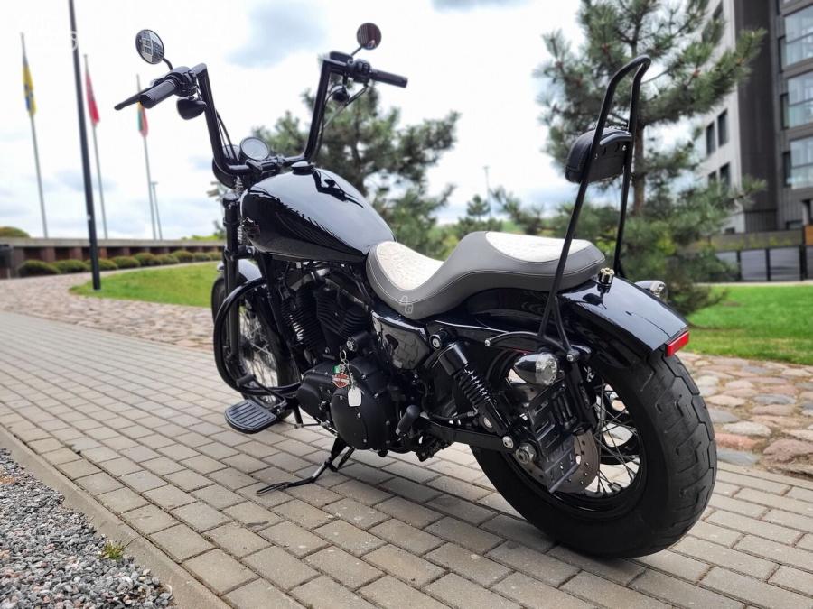 Melns Harley-Davidson Springer 2013 Kauņa, ar dzinēja tilpumu 0.00 L un nobraukumu 13 tūkst. km par 6990 €, foto 6 vietnē AUTOMOTO.COM.LV