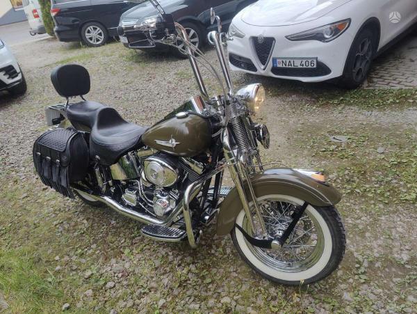 Harley-Davidson Springer 2001 Panevēža, ar dzinēja tilpumu 1.45 L un nobraukumu 50 tūkst. km par 8500 €, foto 4 vietnē AUTOMOTO.COM.LV