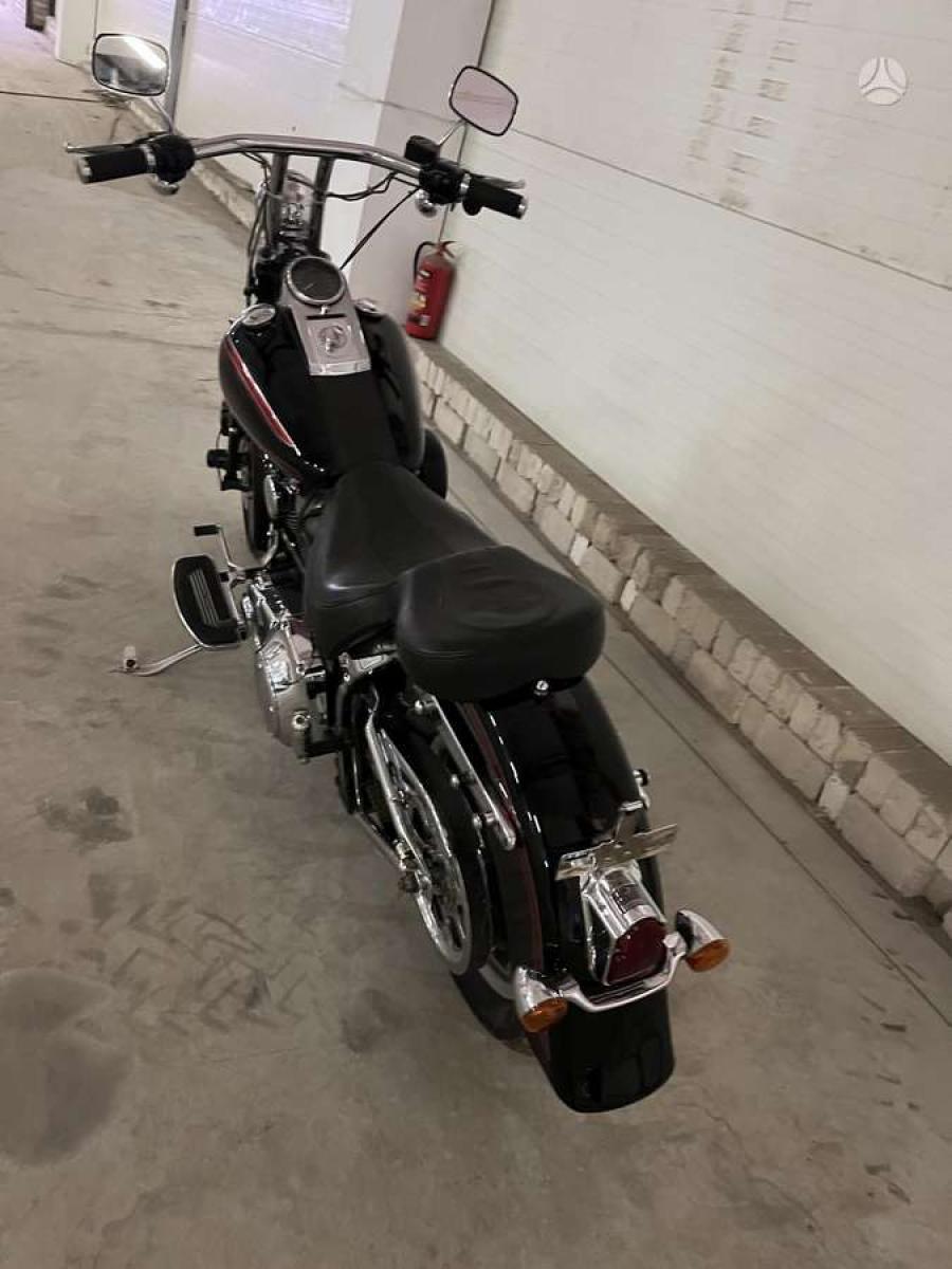 Harley-Davidson Springer 2005 in Siauliai, with an engine capacity of 1.45 L and mileage of 28 thousand km for 7506 €, photo 4 on AUTOMOTO.COM.LV