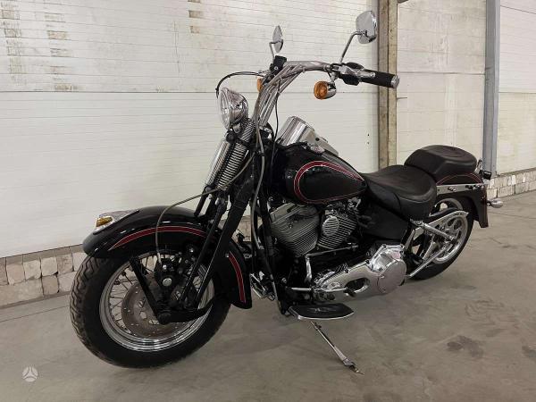 Harley-Davidson Springer 2005 in Siauliai, with an engine capacity of 1.45 L and mileage of 28 thousand km for 7506 €, photo 4 on AUTOMOTO.COM.LV