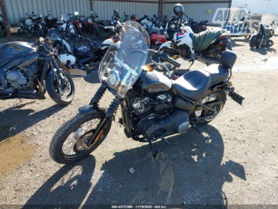 Melns Harley-Davidson Street Bob FXBB 0 Klaipėda, ar dzinēja tilpumu 0.00 L un nobraukumu 0 tūkst. km par 3500 €, foto 3 vietnē AUTOMOTO.COM.LV