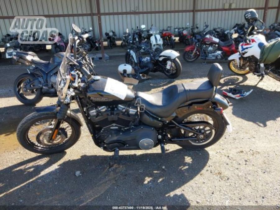 Melns Harley-Davidson Street Bob FXBB 0 Klaipėda, ar dzinēja tilpumu 0.00 L un nobraukumu 0 tūkst. km par 3500 €, foto 14 vietnē AUTOMOTO.COM.LV
