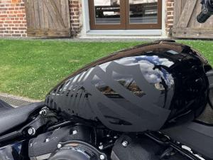 Black Harley-Davidson Street Bob FXBB 2019 in Klaipeda, with an engine capacity of 1.75 L and mileage of 11 thousand km for 13800 €, photo 9 on AUTOMOTO.COM.LV