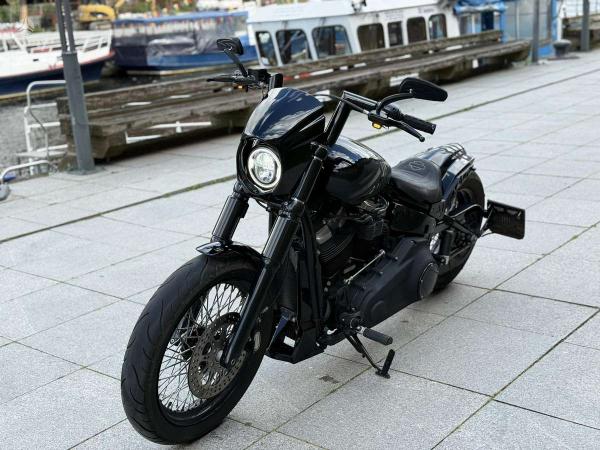 Black Harley-Davidson Street Bob FXBB 2019 in Klaipeda, with an engine capacity of 1.75 L and mileage of 11 thousand km for 13800 €, photo 10 on AUTOMOTO.COM.LV