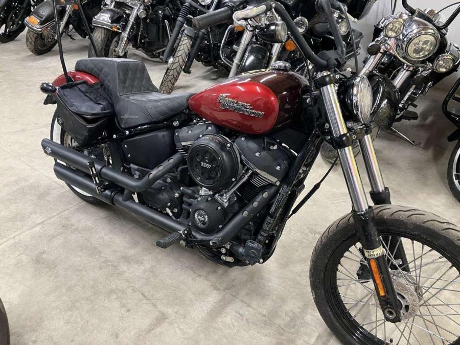 Harley-Davidson Street Bob FXBB 2018 in Siauliai, with an engine capacity of 1.85 L and mileage of 10 thousand km for 5650 €, photo 1 on AUTOMOTO.COM.LV