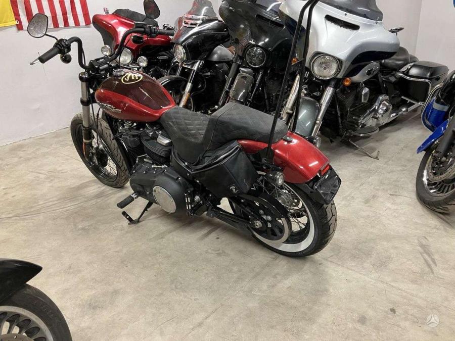 Harley-Davidson Street Bob FXBB 2018 in Siauliai, with an engine capacity of 1.85 L and mileage of 10 thousand km for 5650 €, photo 4 on AUTOMOTO.COM.LV