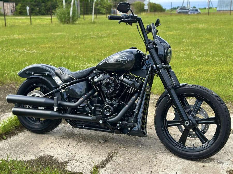 Harley-Davidson Street Bob FXBB 2023 Klaipėda, ar dzinēja tilpumu 1.75 L un nobraukumu 14 tūkst. km par 9700 €, foto 1 vietnē AUTOMOTO.COM.LV