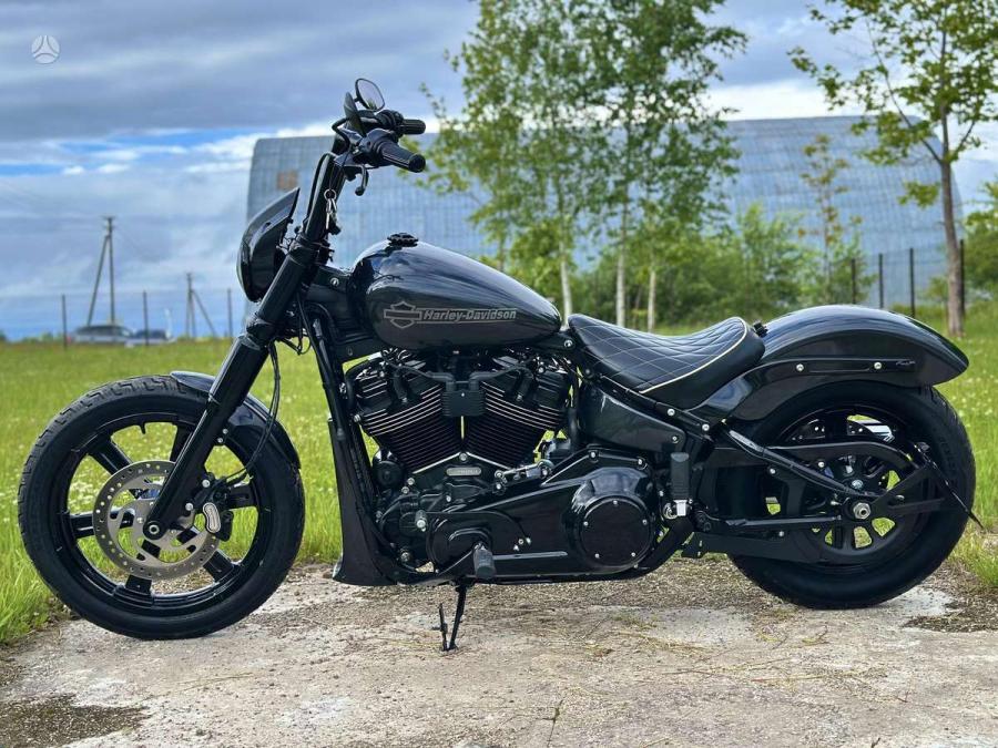 Harley-Davidson Street Bob FXBB 2023 Klaipėda, ar dzinēja tilpumu 1.75 L un nobraukumu 14 tūkst. km par 9700 €, foto 4 vietnē AUTOMOTO.COM.LV