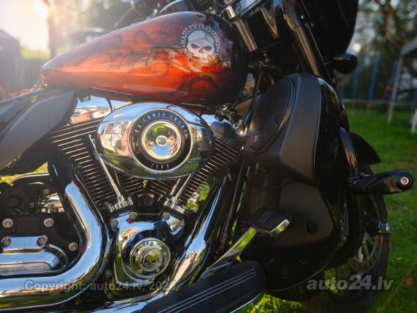 Черный Харли-Девидсон Street Glide 2013 в Таллин, объемом двигателя 1.00 л и пробегом 83 тыс. км за 10500 €, фото 8 на AUTOMOTO.COM.LV