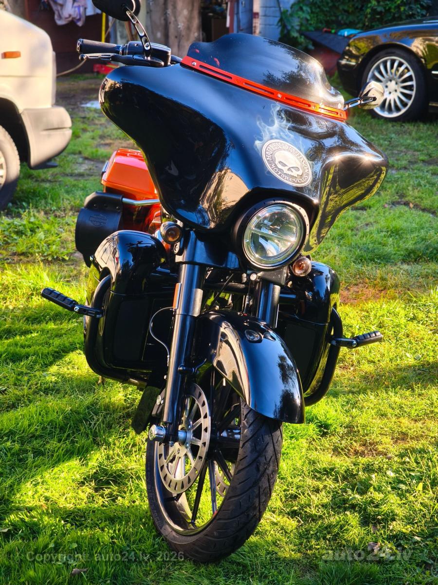 Черный Харли-Девидсон Street Glide 2013 в Таллин, объемом двигателя 1.00 л и пробегом 83 тыс. км за 10500 €, фото 12 на AUTOMOTO.COM.LV