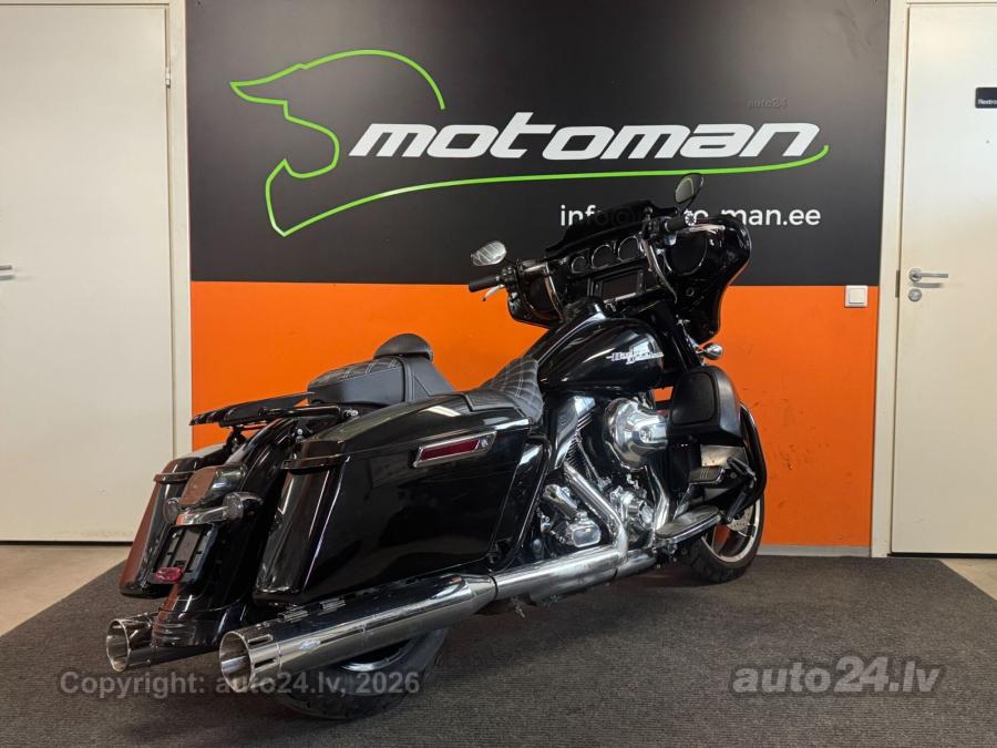 Черный Харли-Девидсон Street Glide 2015 в Тарту, объемом двигателя 1.69 л и пробегом 53 тыс. км за 12990 €, фото 4 на AUTOMOTO.COM.LV