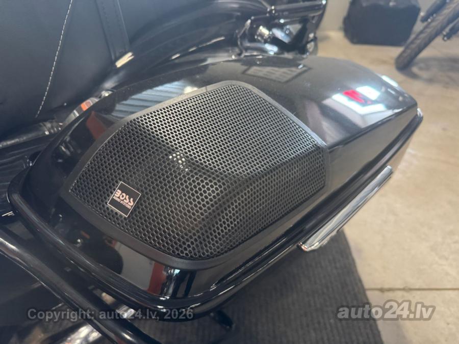 Черный Харли-Девидсон Street Glide 2015 в Тарту, объемом двигателя 1.69 л и пробегом 53 тыс. км за 12990 €, фото 10 на AUTOMOTO.COM.LV