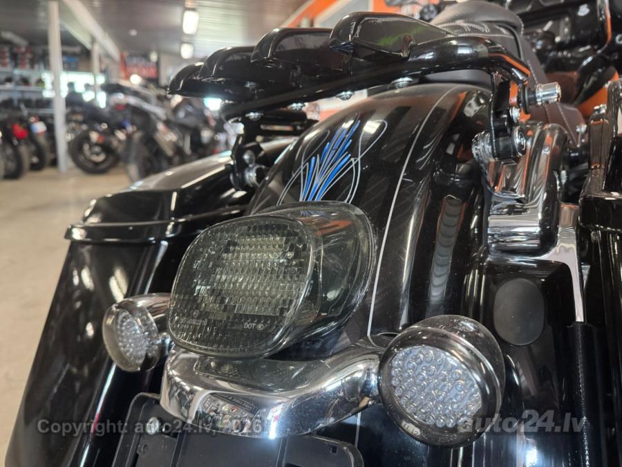 Черный Харли-Девидсон Street Glide 2015 в Тарту, объемом двигателя 1.69 л и пробегом 53 тыс. км за 12990 €, фото 12 на AUTOMOTO.COM.LV