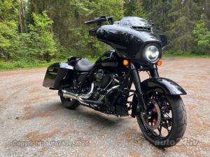 Black Harley-Davidson Street Glide 2020 in Rakvere, with an engine capacity of 1.87 L and mileage of 58 thousand km for 25000 €, photo  on AUTOMOTO.COM.LV