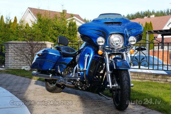 Синий Харли-Девидсон Street Glide 2014 в Тарту, объемом двигателя 1.80 л и пробегом 9 тыс. км за 17200 €, фото 6 на AUTOMOTO.COM.LV