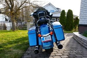 Blue Harley-Davidson Street Glide 2014 in Tartu, with an engine capacity of 1.80 L and mileage of 9 thousand km for 17200 €, photo 8 on AUTOMOTO.COM.LV