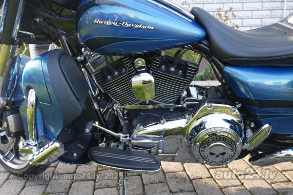 Синий Харли-Девидсон Street Glide 2014 в Тарту, объемом двигателя 1.80 л и пробегом 9 тыс. км за 17200 €, фото 10 на AUTOMOTO.COM.LV