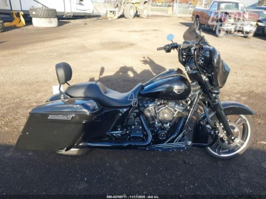 Melns Harley-Davidson Street Glide FLHX 0 Klaipėda, ar dzinēja tilpumu 0.00 L un nobraukumu 0 tūkst. km par 4550 €, foto 13 vietnē AUTOMOTO.COM.LV