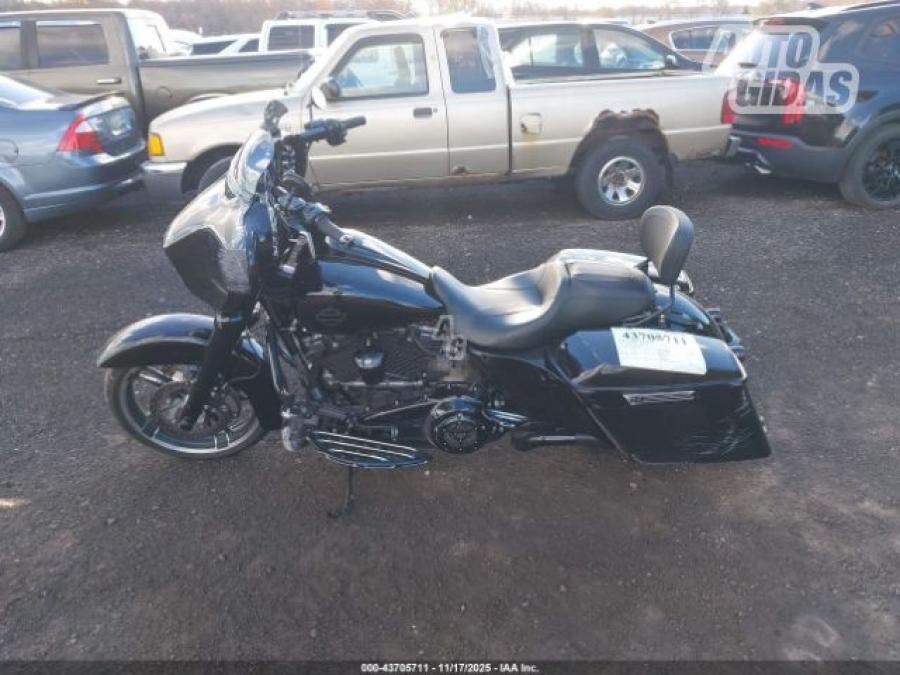 Melns Harley-Davidson Street Glide FLHX 0 Klaipėda, ar dzinēja tilpumu 0.00 L un nobraukumu 0 tūkst. km par 4550 €, foto 14 vietnē AUTOMOTO.COM.LV