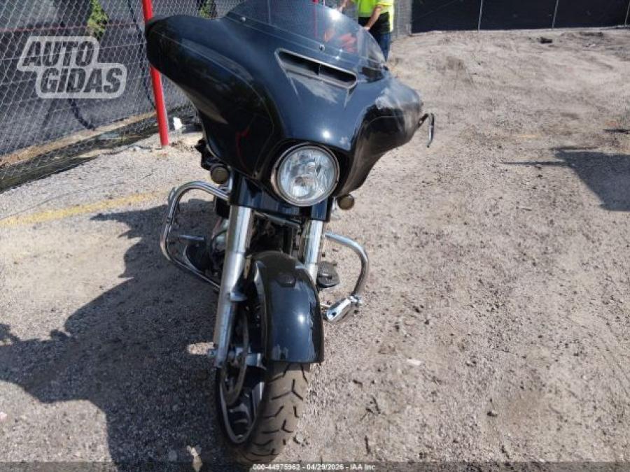 Черный Харли-Девидсон Street Glide FLHX 0 в Клайпеда, объемом двигателя 0.00 л и пробегом 0 тыс. км за 2025 €, фото 6 на AUTOMOTO.COM.LV