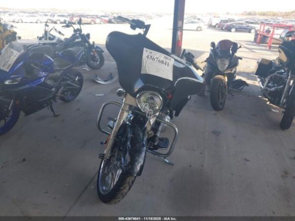 Черный Харли-Девидсон Street Glide FLHX в Клайпеда, объемом двигателя 0.00 л и пробегом 0 тыс. км за 4000 €, фото 5 на AUTOMOTO.COM.LV