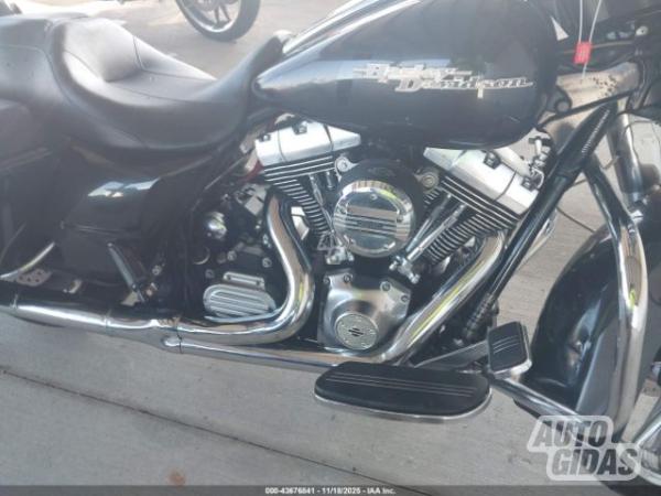 Черный Харли-Девидсон Street Glide FLHX в Клайпеда, объемом двигателя 0.00 л и пробегом 0 тыс. км за 4000 €, фото 8 на AUTOMOTO.COM.LV