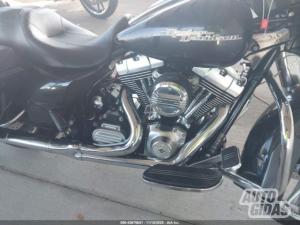 Black Harley-Davidson Street Glide FLHX in Klaipeda, with an engine capacity of 0.00 L and mileage of 0 thousand km for 4000 €, photo 9 on AUTOMOTO.COM.LV