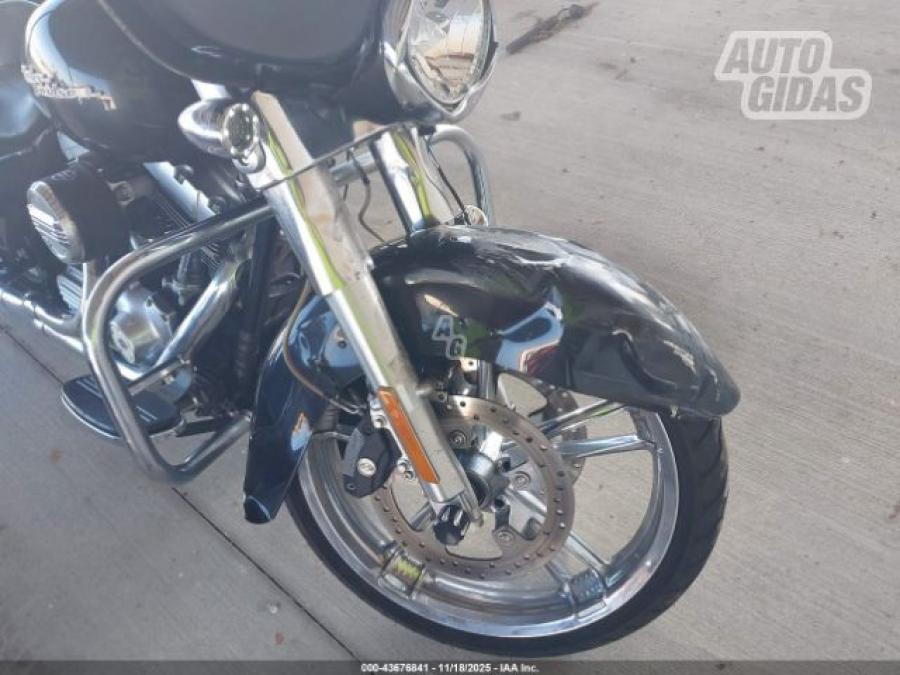 Black Harley-Davidson Street Glide FLHX in Klaipeda, with an engine capacity of 0.00 L and mileage of 0 thousand km for 4000 €, photo 15 on AUTOMOTO.COM.LV