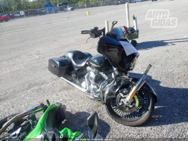 Черный Харли-Девидсон Street Glide FLHX в Клайпеда, объемом двигателя 0.00 л и пробегом 0 тыс. км за 4500 €, фото 1 на AUTOMOTO.COM.LV