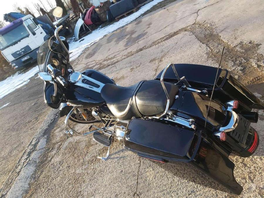 Melns Harley-Davidson Street Glide FLHX 2012 Kauņa, ar dzinēja tilpumu 0.00 L un nobraukumu 40 tūkst. km par 10850 €, foto 5 vietnē AUTOMOTO.COM.LV
