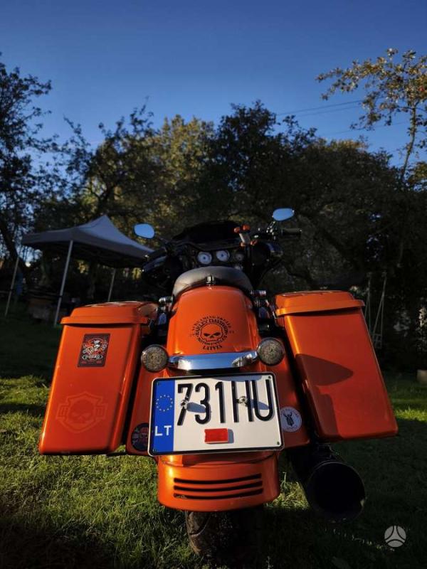 Melns Harley-Davidson Street Glide FLHX 2013 Rīga, ar dzinēja tilpumu 1.69 L un nobraukumu 84 tūkst. km par 13500 €, foto 6 vietnē AUTOMOTO.COM.LV