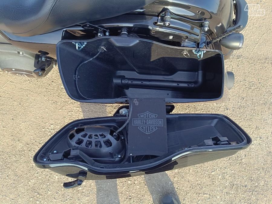 Черный Харли-Девидсон Street Glide FLHX 2014 в Клайпеда, объемом двигателя 1.69 л и пробегом 64 тыс. км за 12000 €, фото 9 на AUTOMOTO.COM.LV