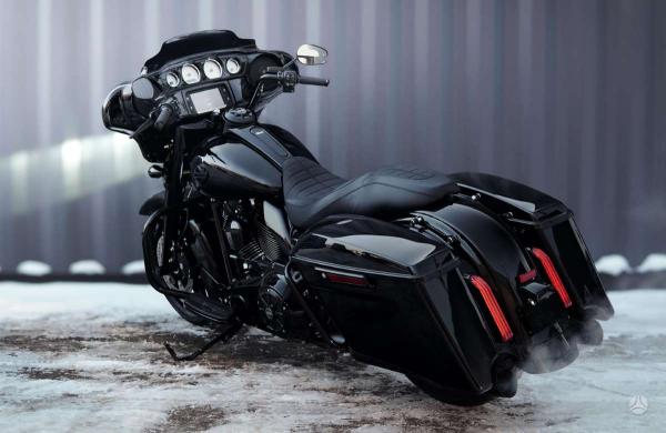 Черный Харли-Девидсон Street Glide FLHX 2015 в Каунас, объемом двигателя 1.69 л и пробегом 137 тыс. км за 11300 €, фото 7 на AUTOMOTO.COM.LV
