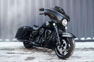Черный Харли-Девидсон Street Glide FLHX 2015 в Каунас, объемом двигателя 1.69 л и пробегом 137 тыс. км за 11300 €, фото 12 на AUTOMOTO.COM.LV