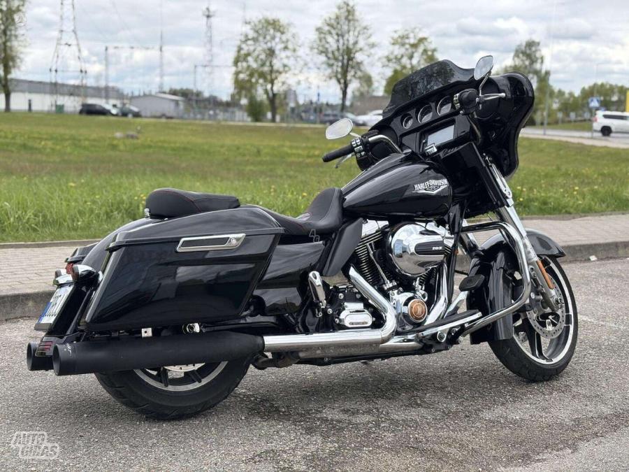 Melns Harley-Davidson Street Glide FLHX 2016 Plungė, ar dzinēja tilpumu 0.00 L un nobraukumu 46 tūkst. km par 10500 €, foto 2 vietnē AUTOMOTO.COM.LV