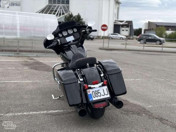 Melns Harley-Davidson Street Glide FLHX 2016 Plungė, ar dzinēja tilpumu 0.00 L un nobraukumu 46 tūkst. km par 10500 €, foto 3 vietnē AUTOMOTO.COM.LV
