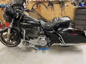 Black Harley-Davidson Street Glide FLHX 2017 in Kretinga, with an engine capacity of 1.75 L and mileage of 1 thousand km for 6999 €, photo  on AUTOMOTO.COM.LV