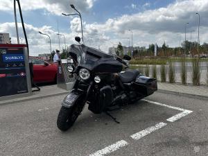 Melns Harley-Davidson Street Glide FLHX 2017 Viļņa, ar dzinēja tilpumu 1.75 L un nobraukumu 79 tūkst. km par 11900 €, foto 3 vietnē AUTOMOTO.COM.LV