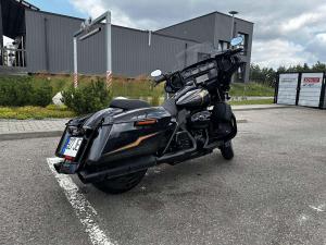 Melns Harley-Davidson Street Glide FLHX 2017 Viļņa, ar dzinēja tilpumu 1.75 L un nobraukumu 79 tūkst. km par 11900 €, foto 7 vietnē AUTOMOTO.COM.LV