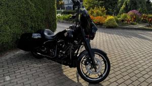 Black Harley-Davidson Street Glide FLHX 2017 in Vilnius, with an engine capacity of 1.75 L and mileage of 57 thousand km for 14000 €, photo 5 on AUTOMOTO.COM.LV