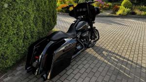 Black Harley-Davidson Street Glide FLHX 2017 in Vilnius, with an engine capacity of 1.75 L and mileage of 57 thousand km for 14000 €, photo 6 on AUTOMOTO.COM.LV