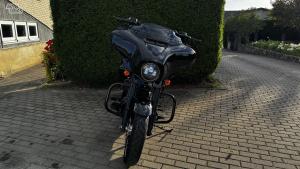 Black Harley-Davidson Street Glide FLHX 2017 in Vilnius, with an engine capacity of 1.75 L and mileage of 57 thousand km for 13500 €, photo 13 on AUTOMOTO.COM.LV