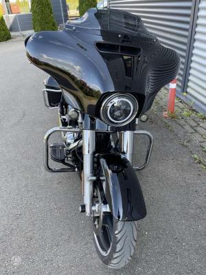 Melns Harley-Davidson Street Glide FLHX 2017 Kretinga, ar dzinēja tilpumu 1.75 L un nobraukumu 0 tūkst. km par 8699 €, foto 6 vietnē AUTOMOTO.COM.LV