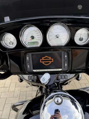 Черный Харли-Девидсон Street Glide FLHX 2018 в Радвилишкис, объемом двигателя 1.69 л и пробегом 15 тыс. км за 12200 €, фото 10 на AUTOMOTO.COM.LV