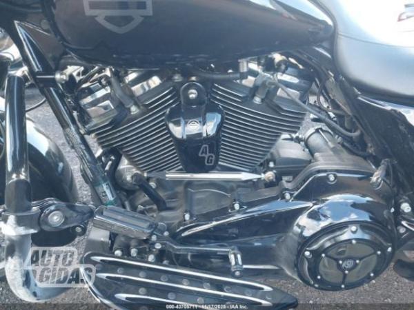 Melns Harley-Davidson Street Glide FLHX 2019 Klaipėda, ar dzinēja tilpumu 1.75 L un nobraukumu 6 tūkst. km par 4550 €, foto 9 vietnē AUTOMOTO.COM.LV