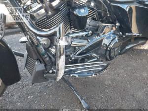 Melns Harley-Davidson Street Glide FLHX 2019 Klaipėda, ar dzinēja tilpumu 1.75 L un nobraukumu 6 tūkst. km par 4550 €, foto 15 vietnē AUTOMOTO.COM.LV