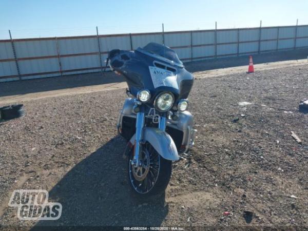 Melns Harley-Davidson Street Glide FLHX 2019 Klaipėda, ar dzinēja tilpumu 1.92 L un nobraukumu 14 tūkst. km par 10200 €, foto 5 vietnē AUTOMOTO.COM.LV