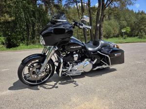 Black Harley-Davidson Street Glide FLHX 2020 in Utena, with an engine capacity of 1.80 L and mileage of 21 thousand km for 18000 €, photo 4 on AUTOMOTO.COM.LV